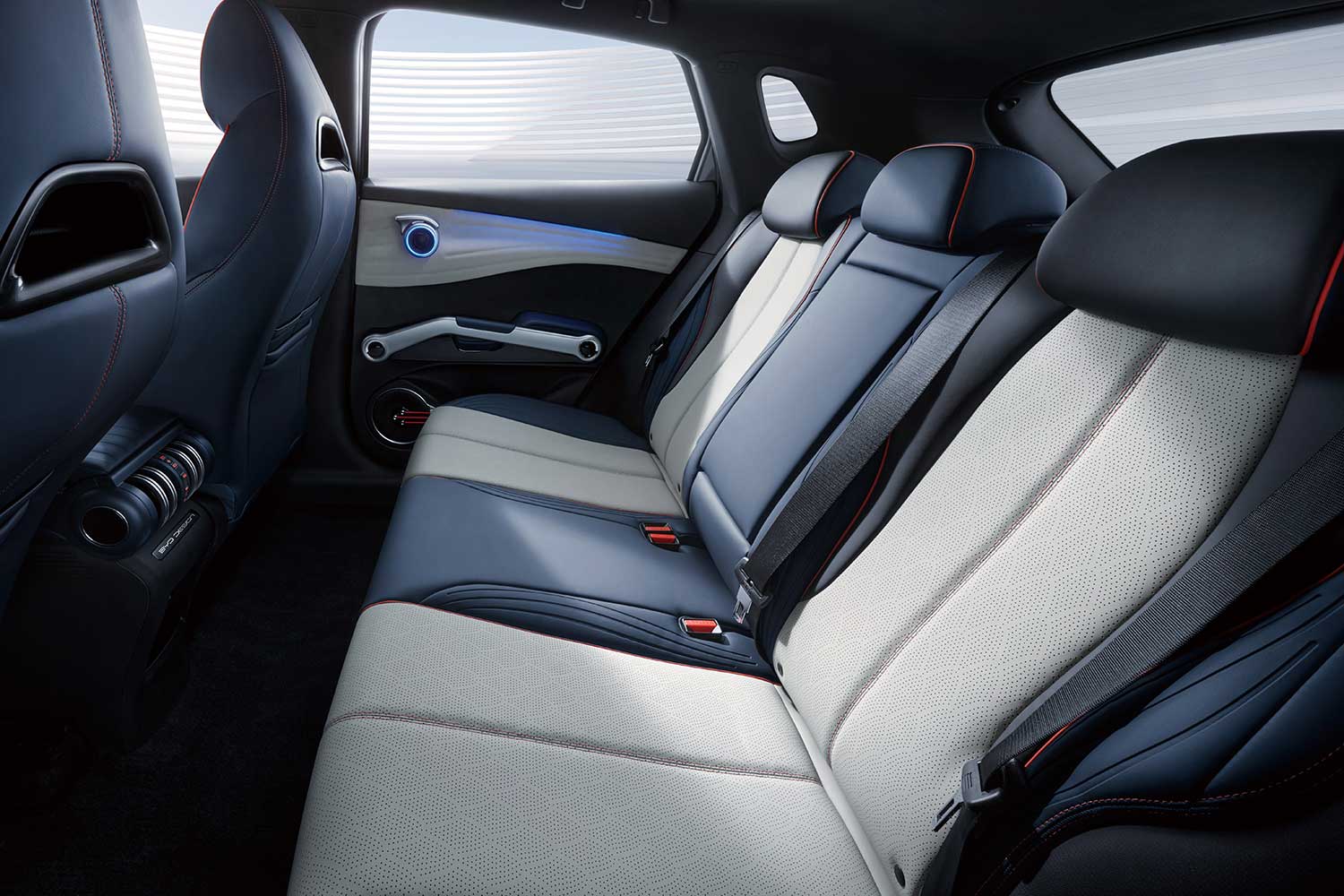 Drive the new BYD Atto 3 electric vehicle | Sixt Car Rental