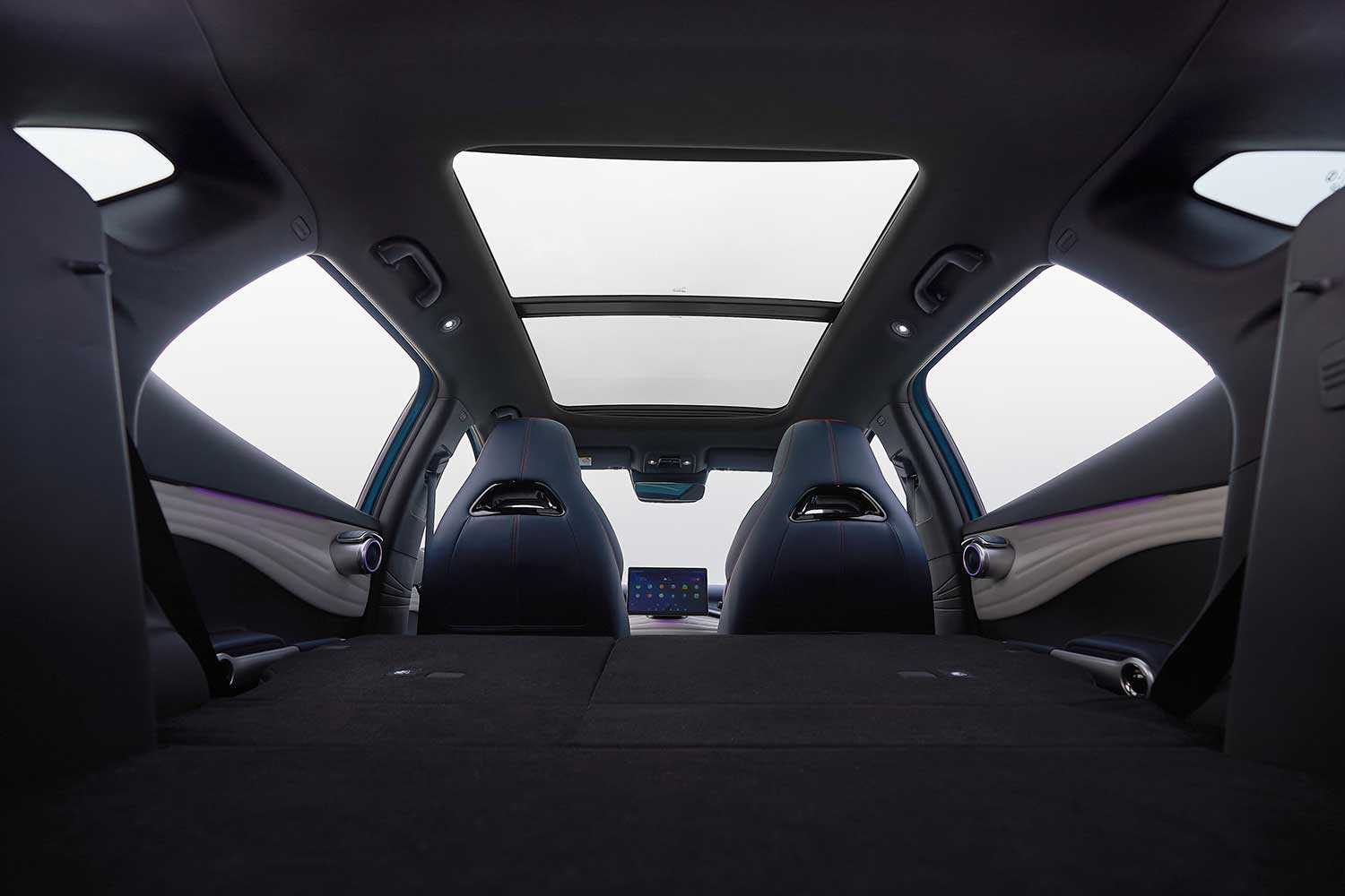 Drive the new BYD Atto 3 electric vehicle | Sixt Car Rental